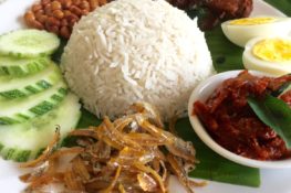 Chai Kuih Recipe 菜粿 (Steamed Vegetable Dumplings) | Huang Kitchen