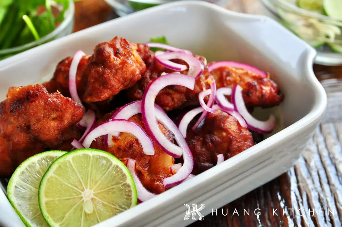 Deep Fried Tom Yam Chicken Recipe 东炎炸鸡 | Huang Kitchen