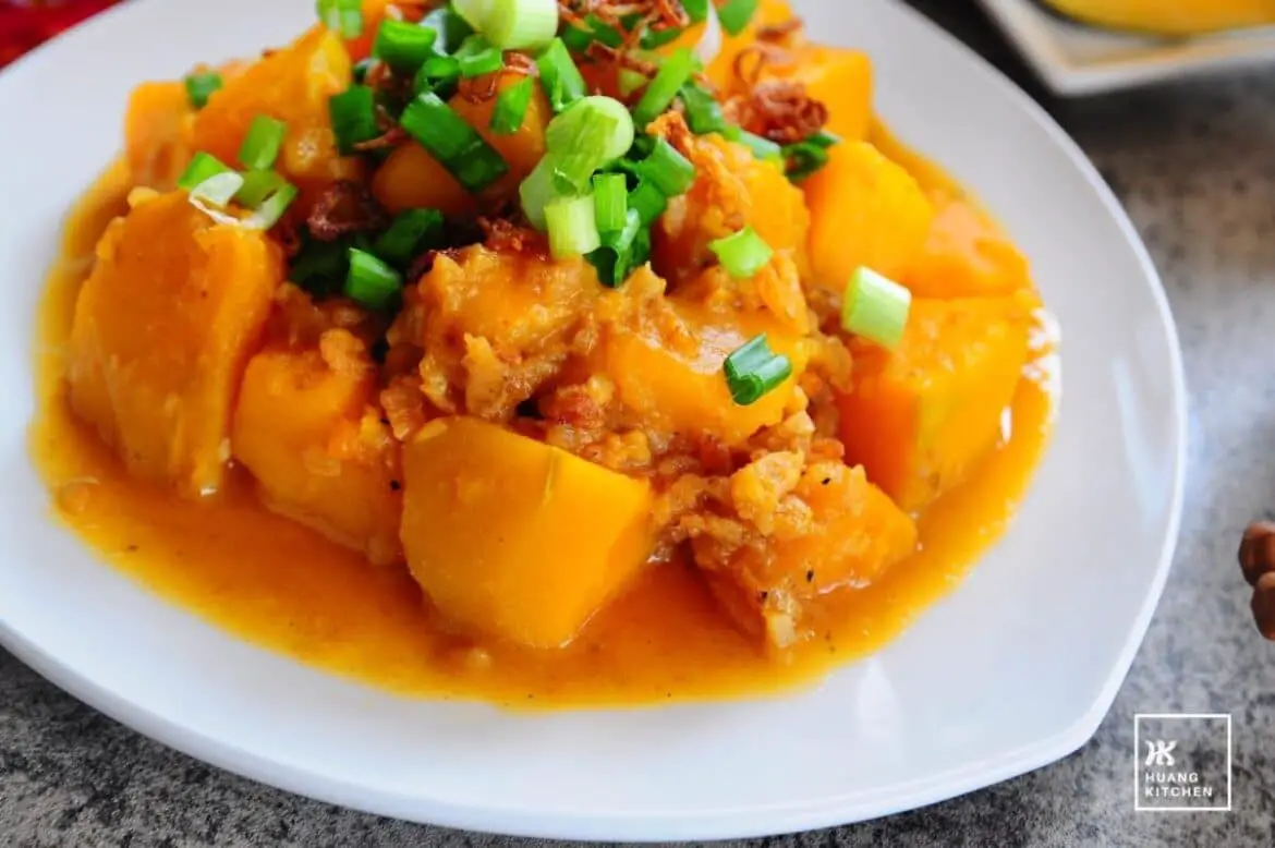 Chinese Stir Fry Pumpkin Recipe 中式炒金瓜食谱 | Huang Kitchen