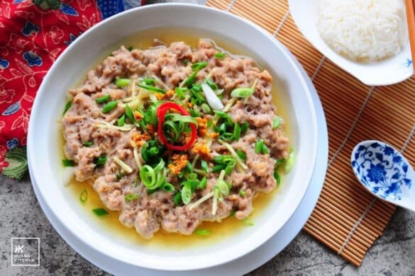 Chinese Eggplant in Garlic Sauce Recipe 蒜蓉炒矮瓜 | Huang Kitchen